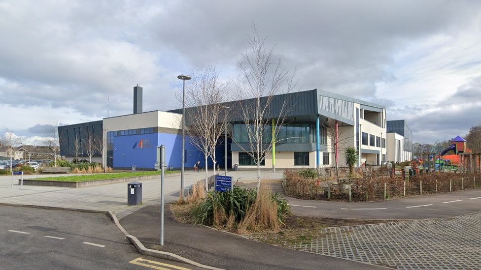 Ards and North Down: Council delays decision on leisure services - BBC News