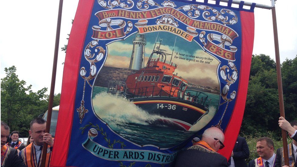 Rossnowlagh hosts annual Orange Order parade - BBC News