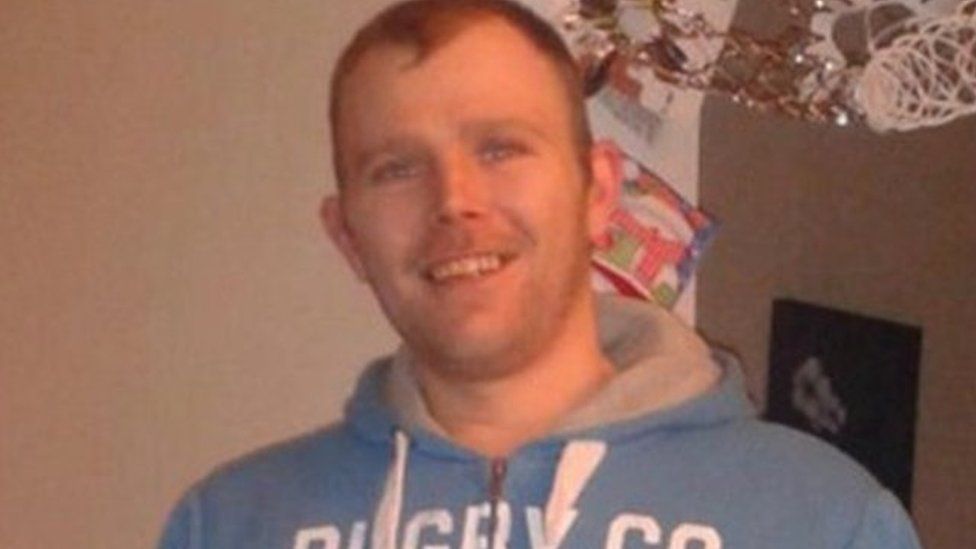 Carl Fullard: Man in court charged with murder - BBC News