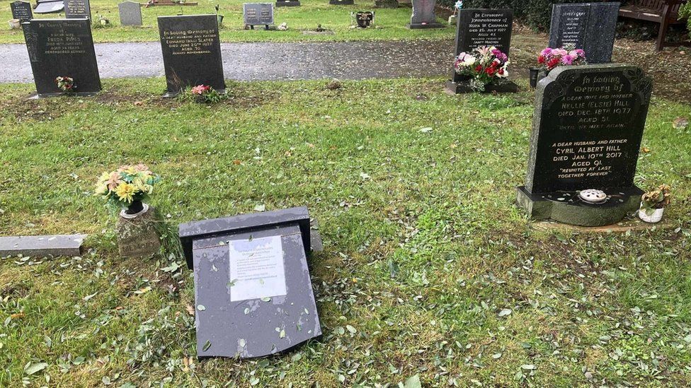 Haxby: Relatives' distress at cemetery headstone 'topple test' - BBC News