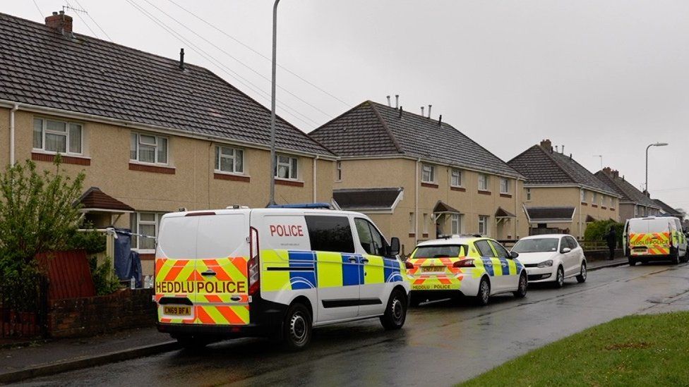 Neath murder: Man charged over Timothy Dundon's death - BBC News