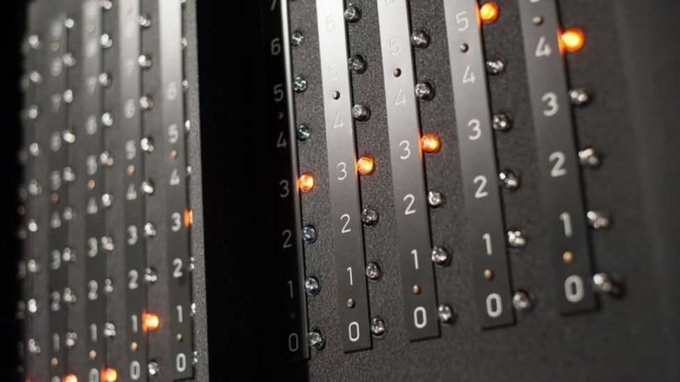 Programming in the early days of the computer age - BBC News