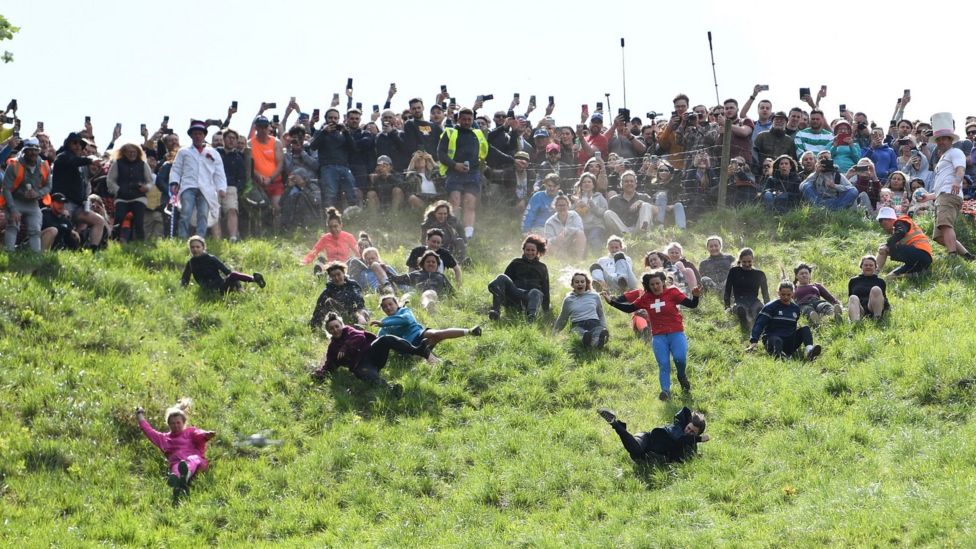 Bishopstone village pig racing event attracts hundreds of spectators ...