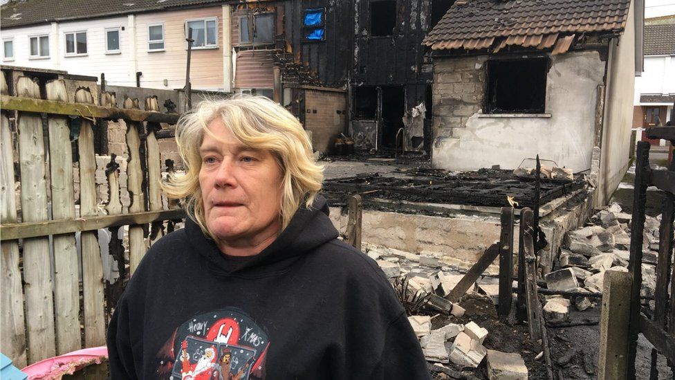 County Down: House destroyed in Dundrum fire - BBC News