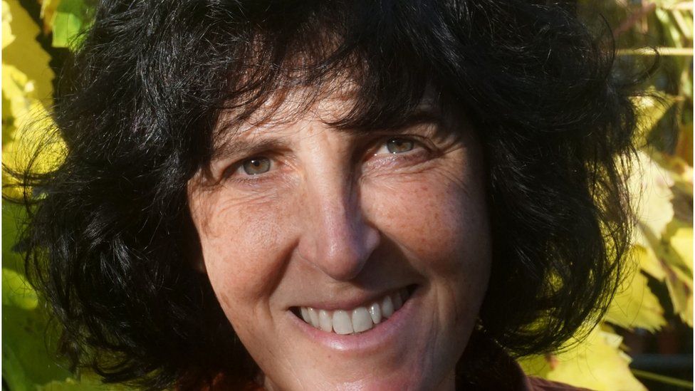 Leicester author's book inspired by loss of husband - BBC News