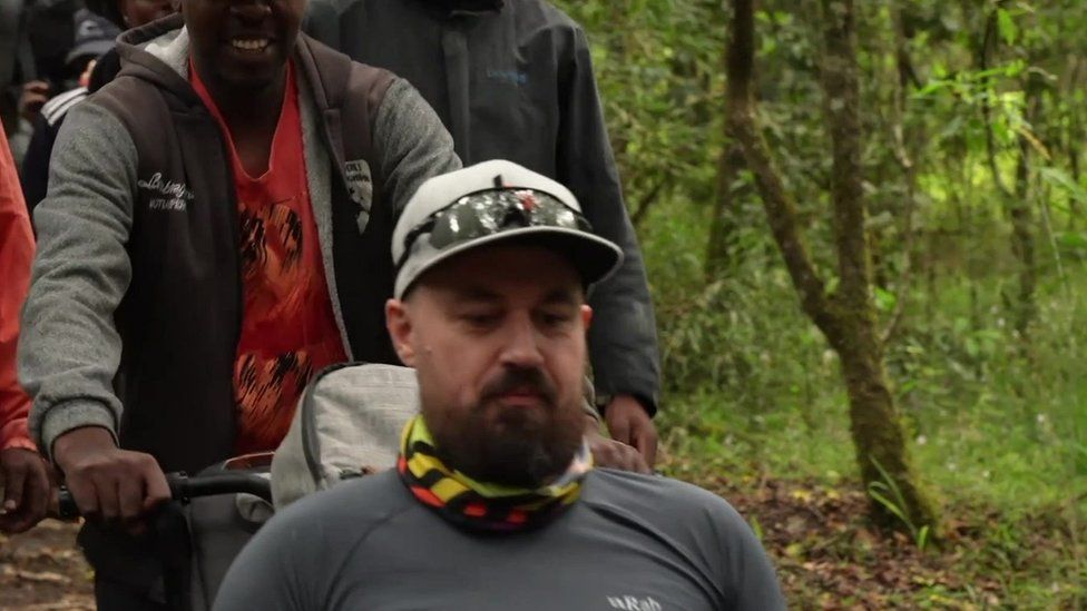 Manchester Arena bomb survivor completes Kilimanjaro challenge - BBC News
