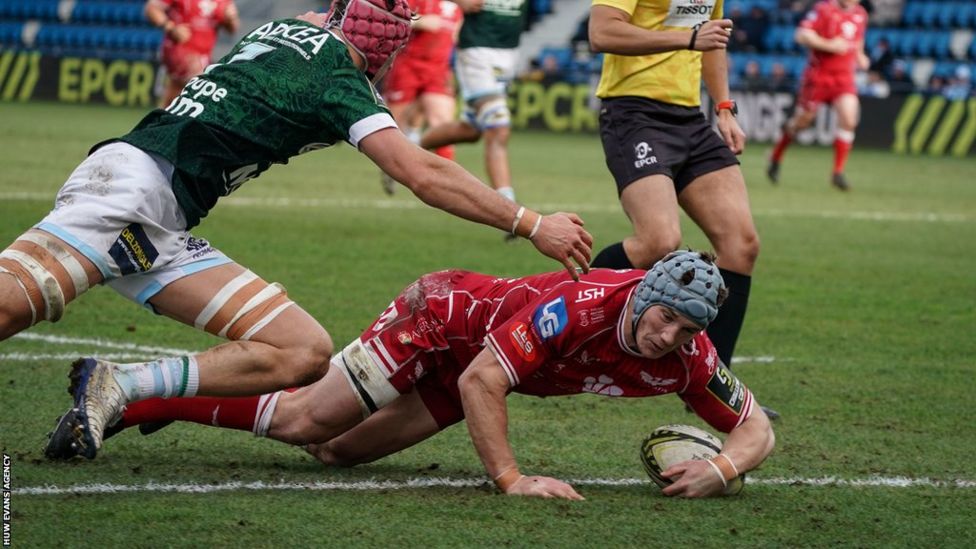 European Challenge Cup: Scarlets top Pool B with victory in Bayonne ...