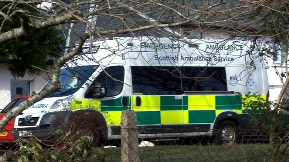 Còmhdhail euslainteach fon phrosbaig - Naidheachdan a' BhBC