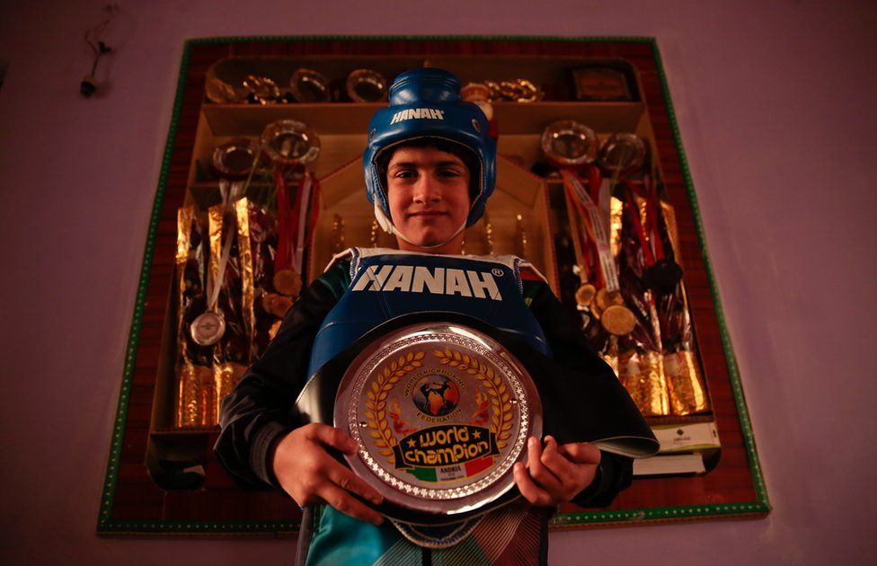 The nine-year-old Kashmiri girl who rules the kickboxing world - BBC News