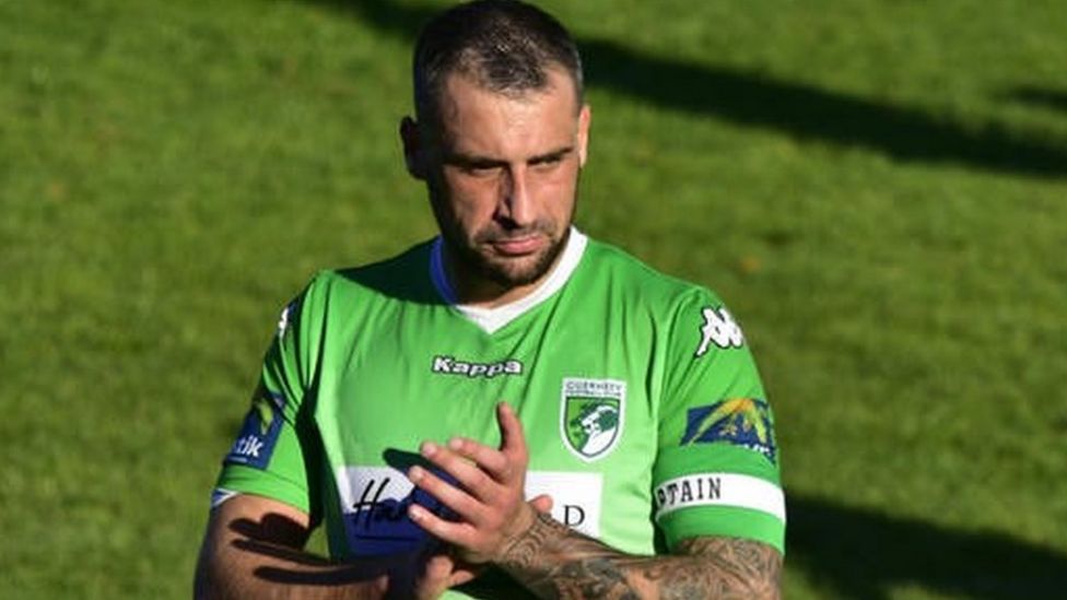 Guernsey FC coach Steve Sharman praises character after Herne Bay draw ...