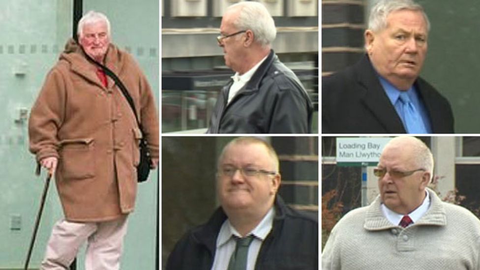 Ex-slaughterman Keith Stokes cleared of historical sex abuse - BBC News