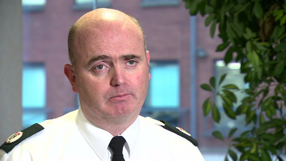 Troubles legacy cases bias disputed by figures - BBC News