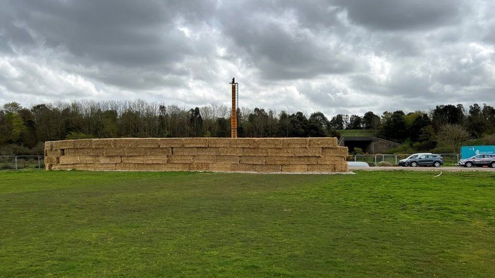 Cornish Lithium drilling for element near A30 in Cornwall - BBC News