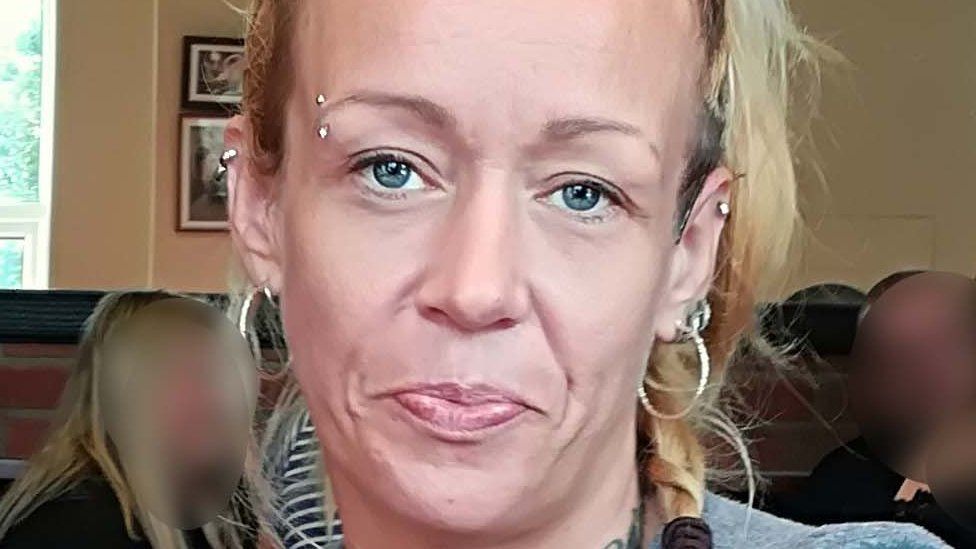 Helen Anderson: CCTV images released of woman found dead on A3 - BBC News