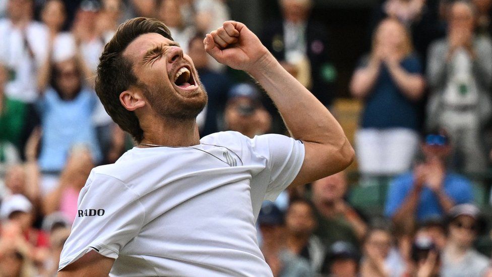 Cameron Norrie: 'I'm the last Brit standing' at Wimbledon - BBC Newsround
