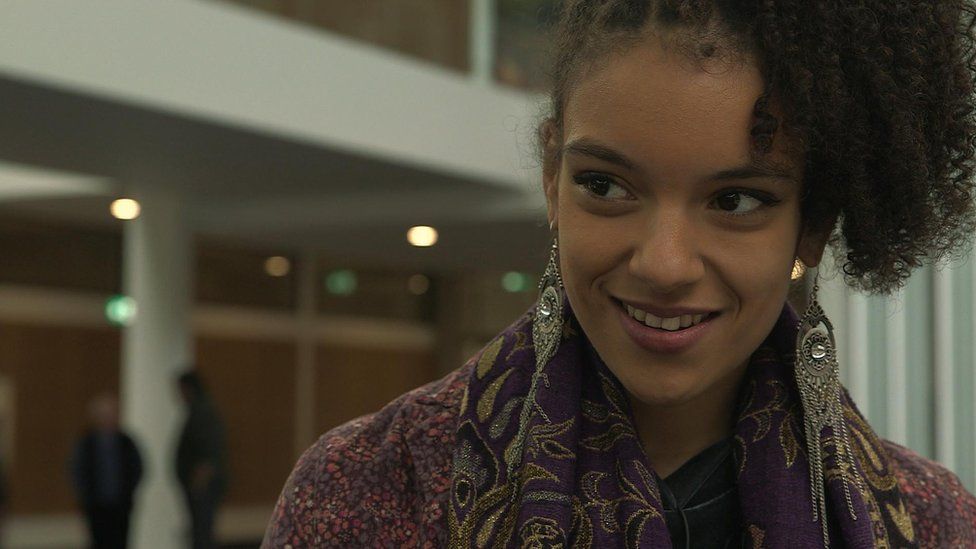 Kizzy Crawford: Why feminism is so important to singer - BBC News