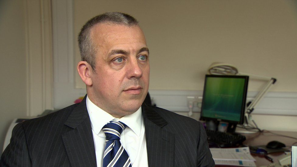 Daniel Rooney: PSNI officer says Army death exhumation 'very complex ...