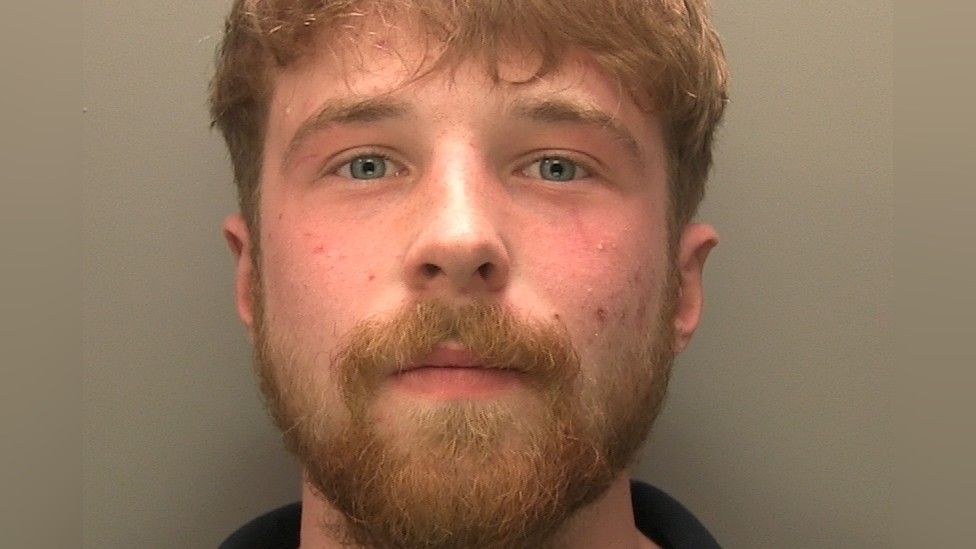 Speeding van driver jailed over fatal Pilham road crash - BBC News