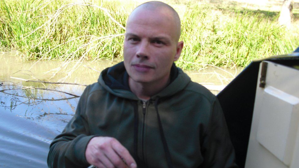 Mark Cookson: Family seek justice seven years after man's death - BBC News