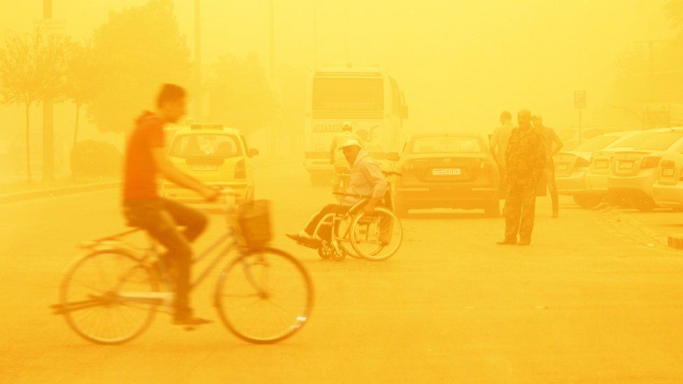 Middle East worst hit by rise in sand and dust storms - BBC News