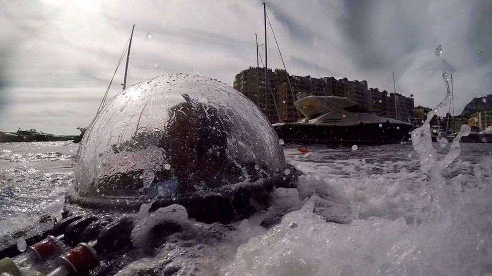 Bling below the waves: 'A submarine of my own' - BBC News