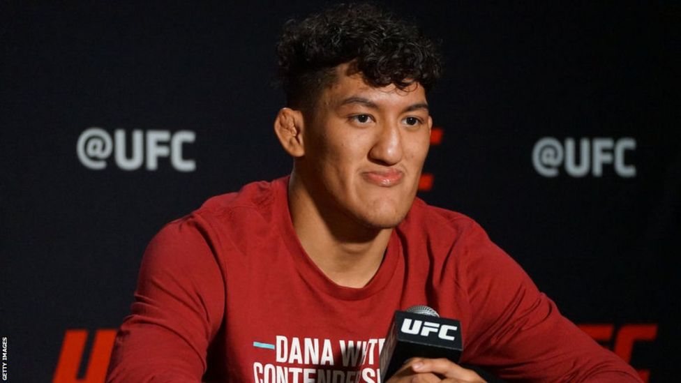 MMA: Raul Rosas Jr to become the youngest UFC fighter in history - BBC ...