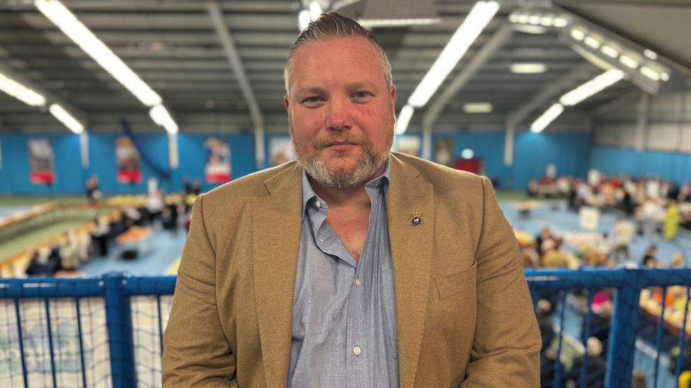 Labour holds Sunderland Council and Durham PCC - BBC News