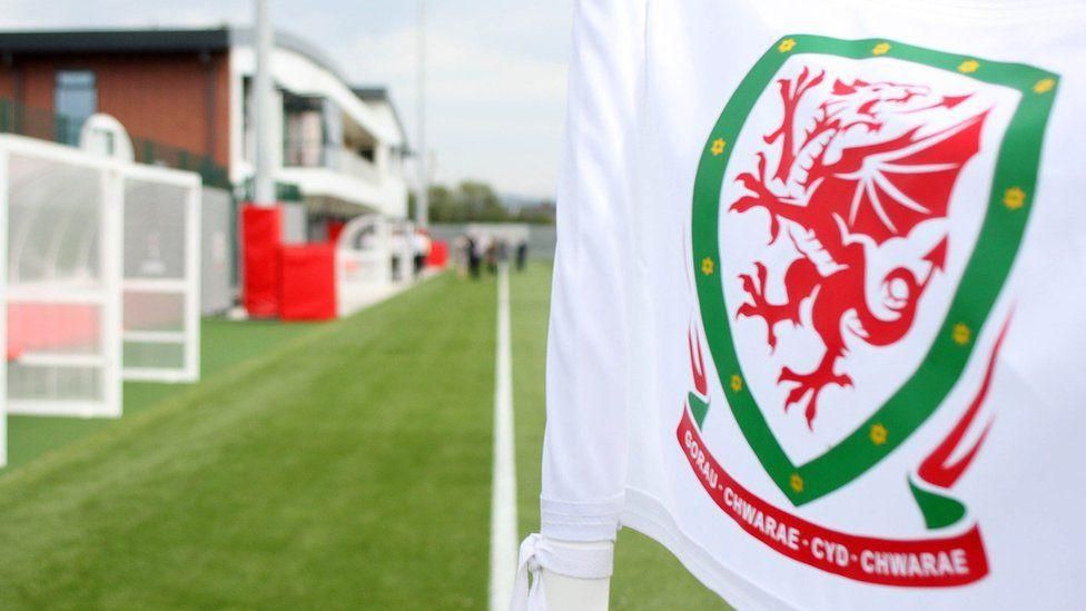 Cyfnewid offer a mannau gwefru ymysg addewidion gwyrdd CBDC - BBC Cymru Fyw