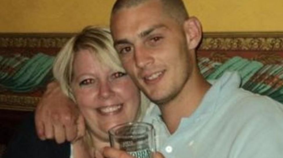 Matthew Schofield: Suspect bailed in murder investigation - BBC News