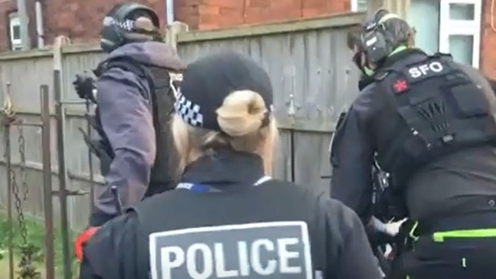 Four arrested after drugs raids across Stoke-on-Trent - BBC News