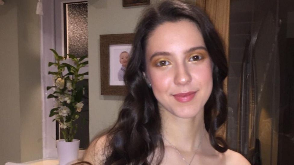 Newcastle restaurant fined after peanut allergy teen suffered shock ...