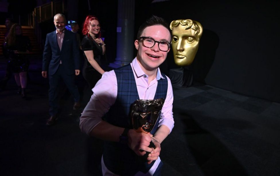 Learning Disability Week: What it's it all about? - BBC Newsround