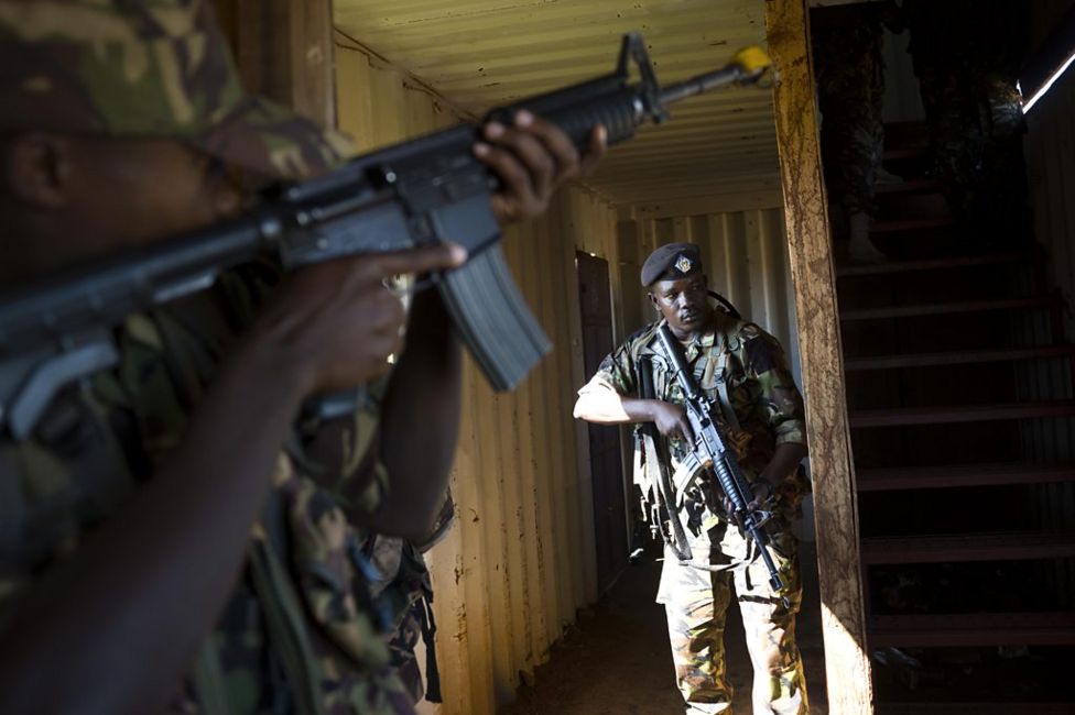 Why are Scots troops training Kenyan soldiers? - BBC News