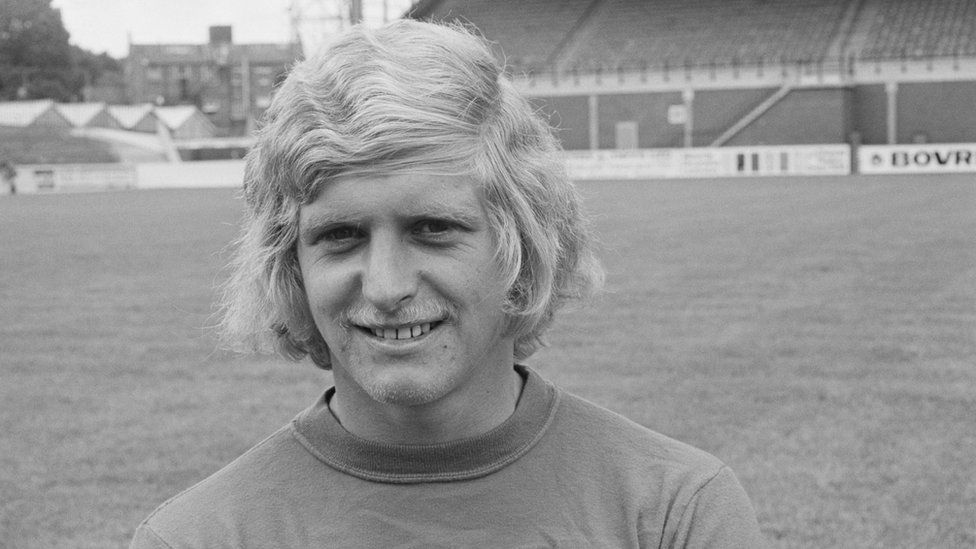 Bristol City: Former striker Chris Garland dies age 74 - BBC News