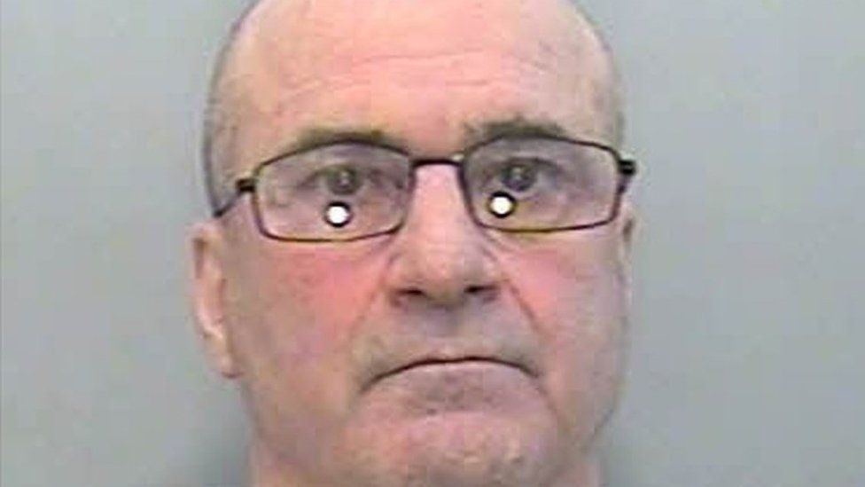 Serial sex attacker William Pope jailed for sex attack on girl - BBC News