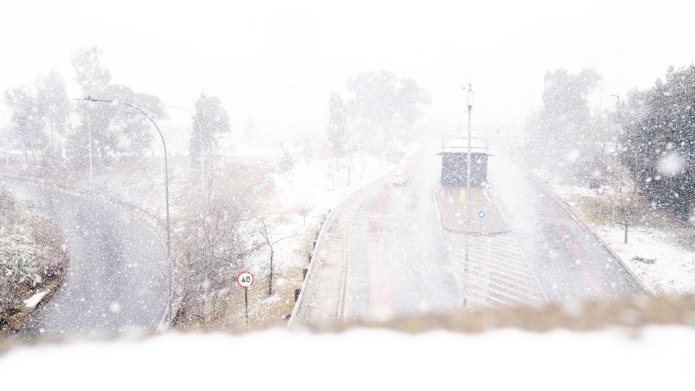 Johannesburg: Snow falls on city for the first time in more than 10 ...