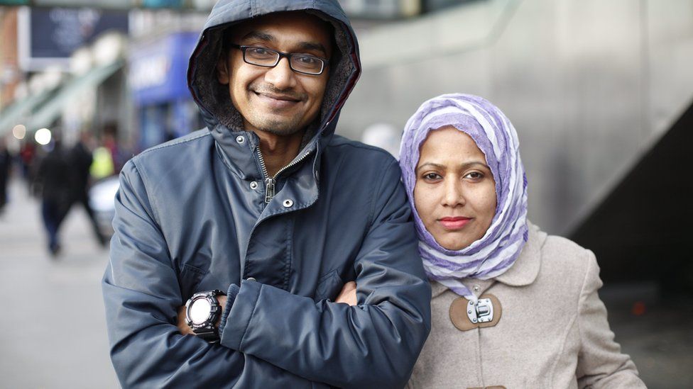 How much of a problem is speaking English for some Muslim women? - BBC News