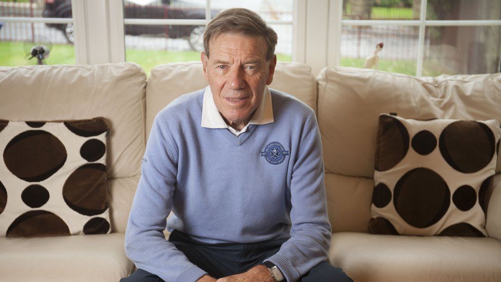 Clydebank man Jim Graham's cornea transplant 'life-changing' - BBC News