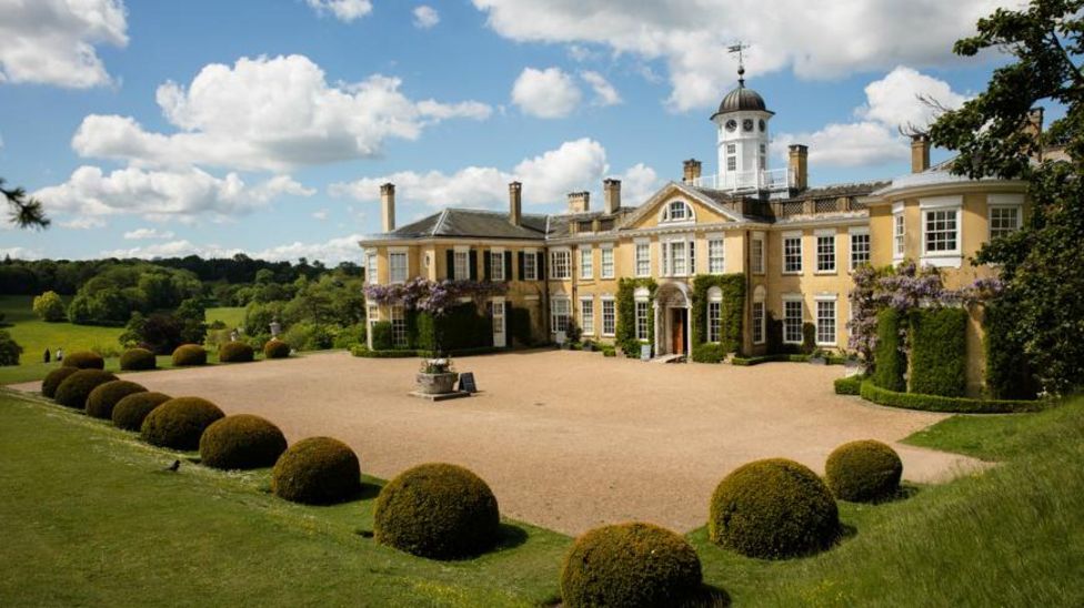 King's coronation: Royal artefacts on display in stately home - BBC News