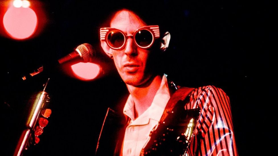 The Cars singer Ric Ocasek died in his sleep, says family - BBC News