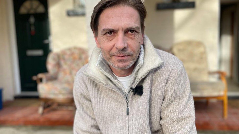 Harlow charity says there is nowhere to place homeless - BBC News