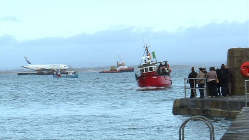 Enniscrone: Boeing aeroplane takes sea journey to new campsite home ...