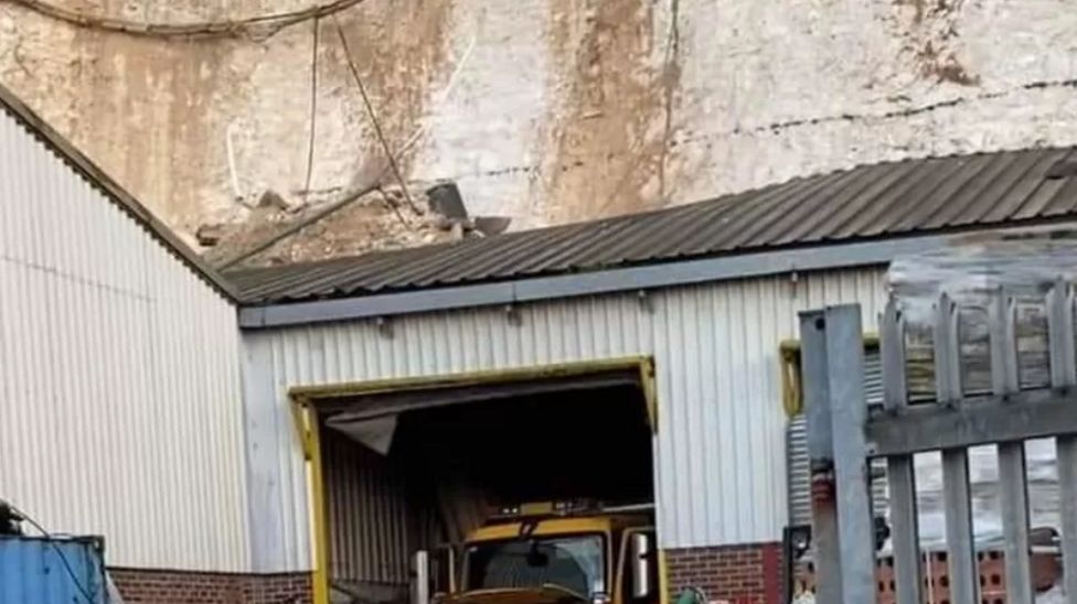 Swanscombe cliff collapse leaves businesses still suffering a month on ...