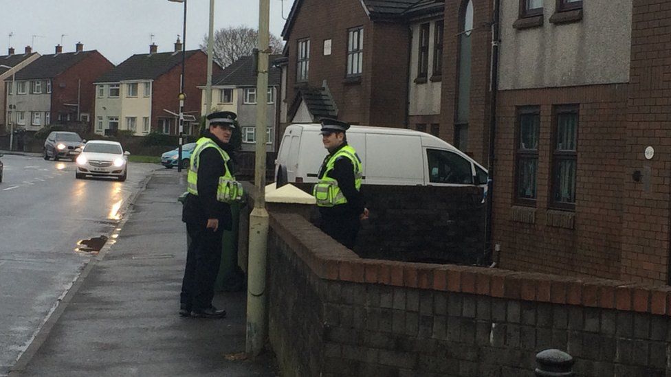 Beddau murder probe: Remains found wrapped in plastic - BBC News