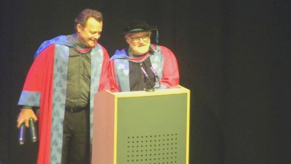 Stomp founders get honorary degrees in Brighton - BBC News