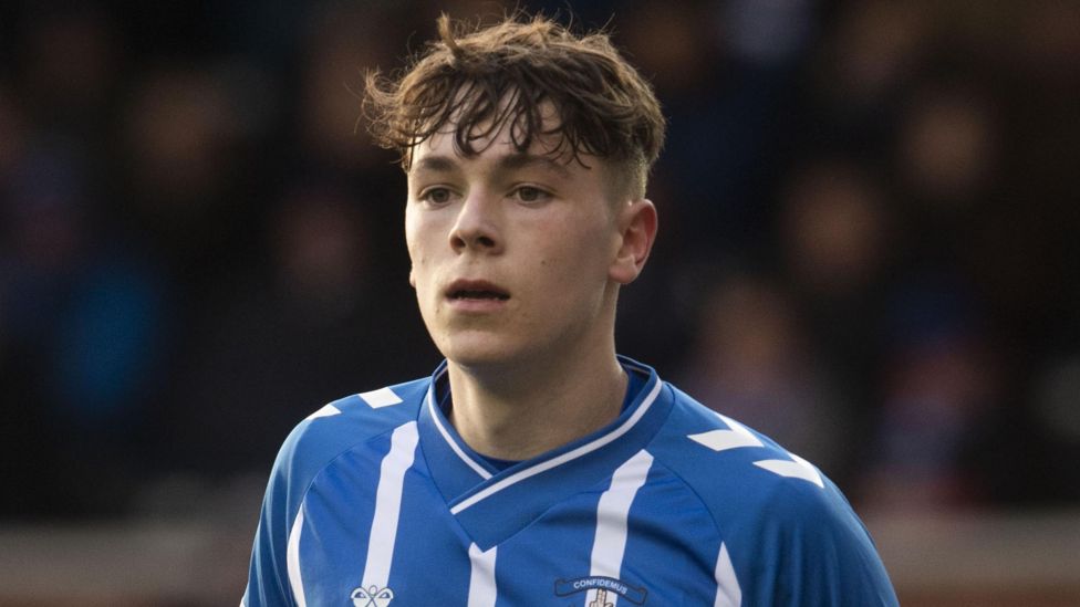 McInnes praises Chambers' 'refreshing' attitude - BBC Sport