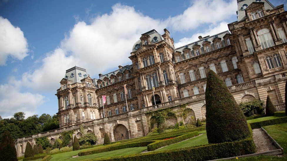 Josephine Bowes: The forgotten 'pioneer' of the art world - BBC News