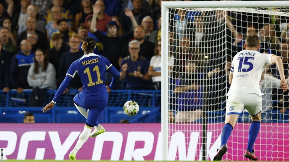 Chelsea 2-1 AFC Wimbledon: Hosts progress in Carabao Cup - BBC Sport