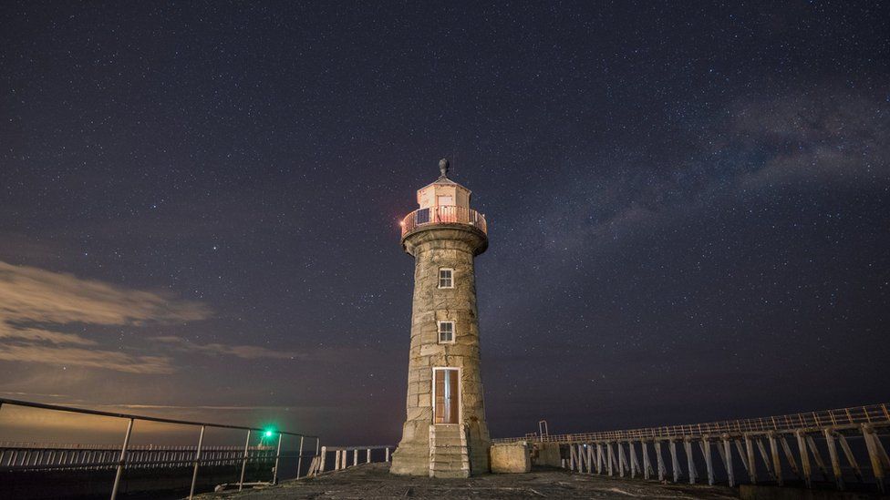 England's Big Picture: 18 - 24 April 2016 - BBC News