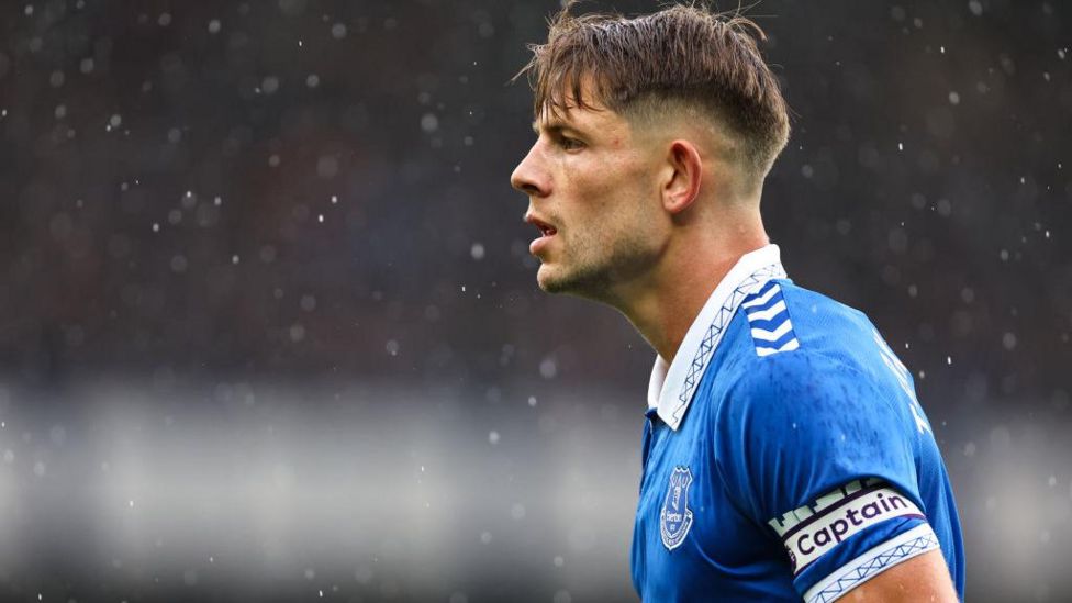 Everton: Has Tarkowski replaced Pickford as vice captain? - BBC Sport